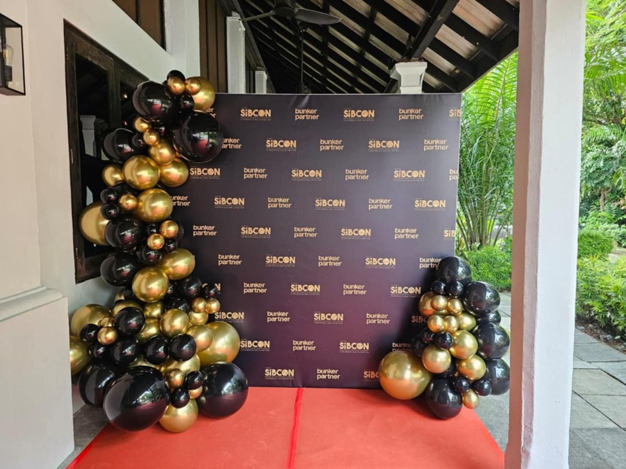 Setting the Scene: A Professional's Handbook to Stage & Backdrop Setup ...